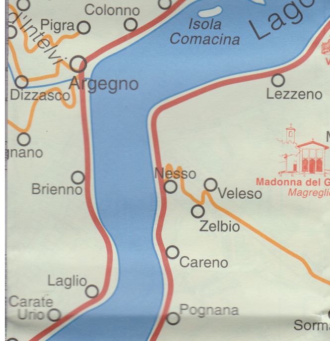Sguardo da FAGGETO LARIO sulle rive del lago di Como. Sulla sponda a ...