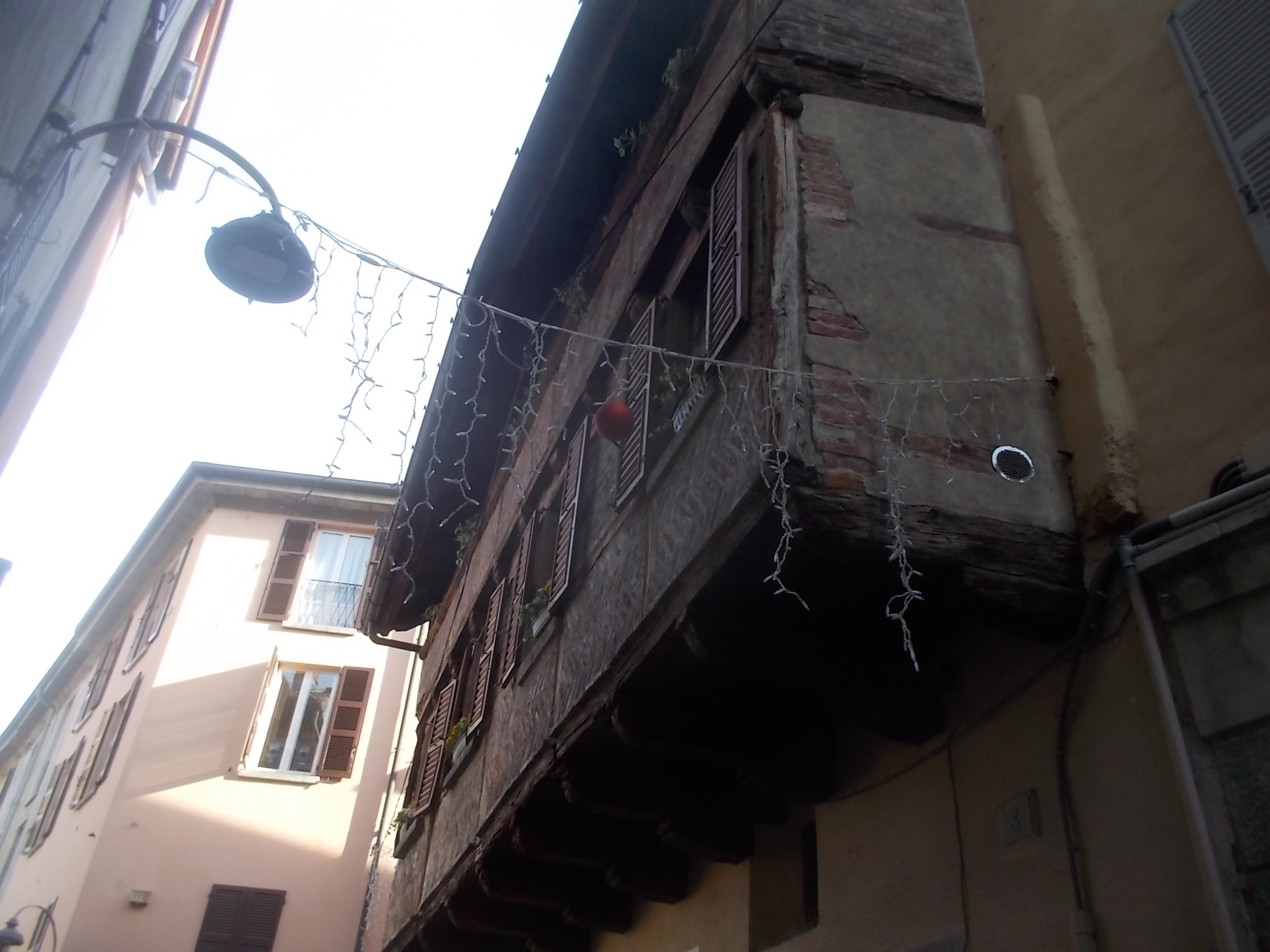 Antiche case a graticcio a Como: Casa Pelandini – LUOGHI del Lario e ...